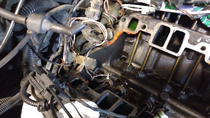 How to repair a leaking C4 Corvette intake manifold - Corvette-C4.com
