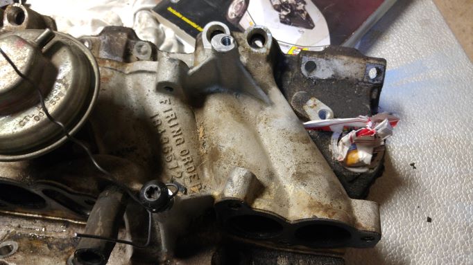 How to repair a leaking C4 Corvette intake manifold - Corvette-C4.com